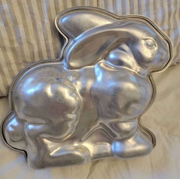 Kitchen | Vintage Rabbit Cake Mold | Poshmark